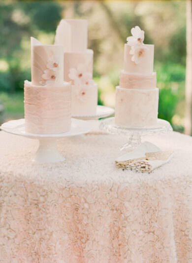 One-Color Weddings: Tips for Creating a Monochromatic Palette - Love ...