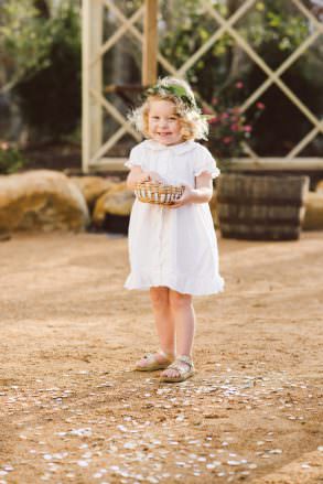 An Ivy-Covered Natural Style Inspiration Shoot - Love Inc. Mag