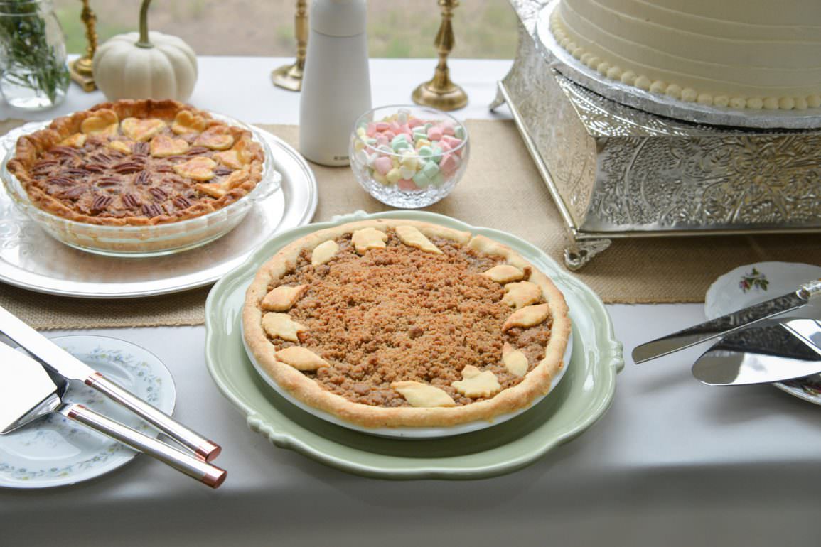 11 Displays for a Slice of Pi Day Wedding Inspiration - Love Inc. Mag