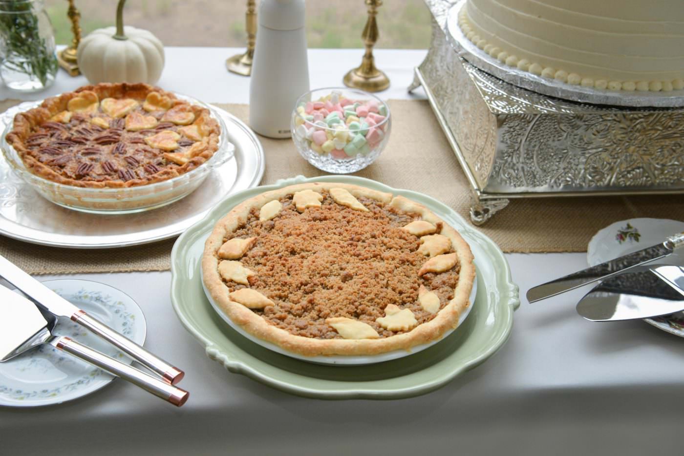 11 Displays for a Slice of Pi Day Wedding Inspiration - Love Inc. Mag