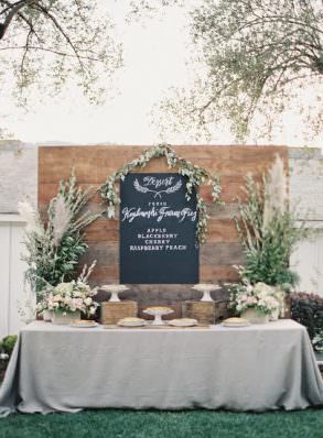 11 Displays for a Slice of Pi Day Wedding Inspiration - Love Inc. Mag