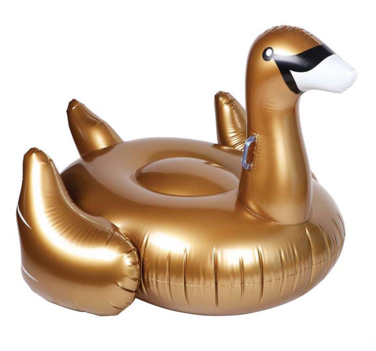 10 Instagram-Worthy Floats for Your Bach Party - Love Inc. Mag