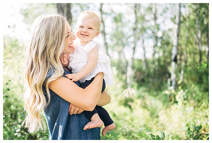 Rebecca and Adam's Sunny Family Session in Manitoba - Love Inc. MagLove ...