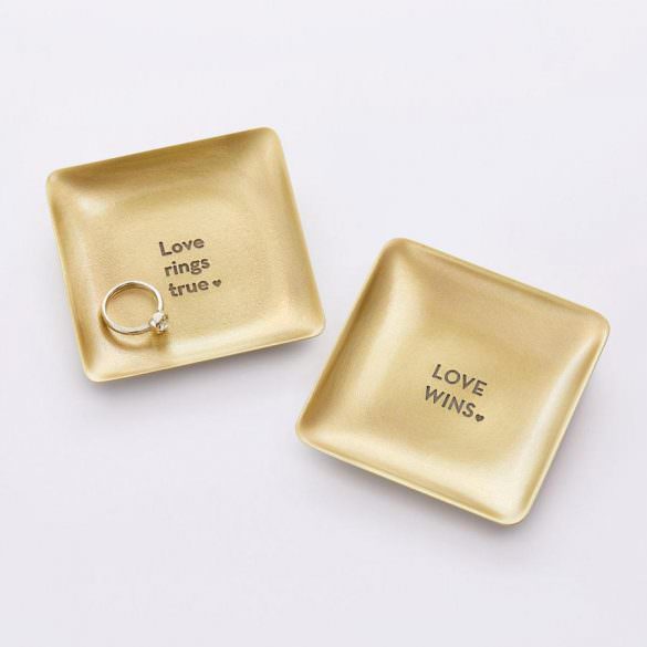 20 Engagement Ring Dishes to Keep Your New Bling Shiny and Safe! - Love ...