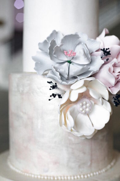 12 Irresistible Iridescent Wedding Ideas - Love Inc. Mag