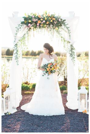 A Citrus Inspiration Shoot to Give You a Splash of Summer - Love Inc. Mag