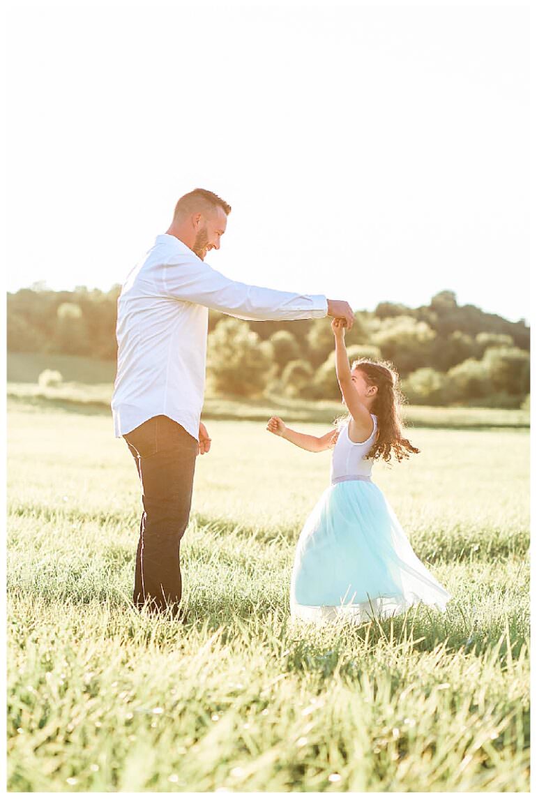 Family Focused Engagement Session at Golden Hour - Love Inc. Mag