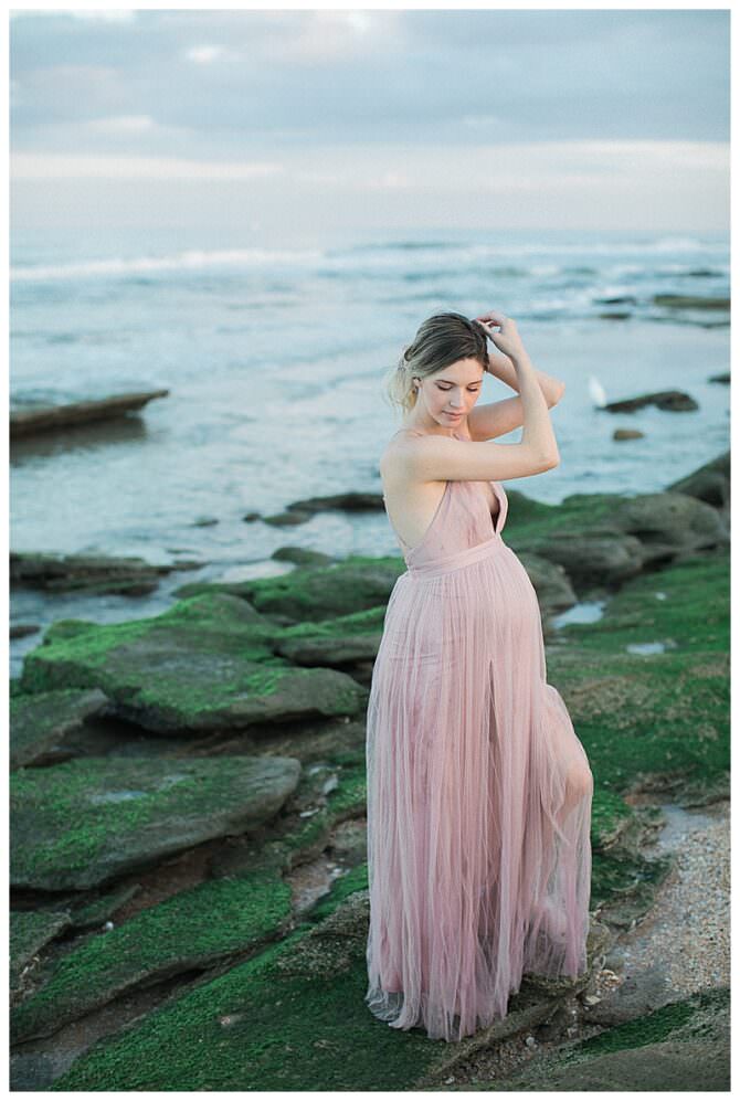 This Expecting Shoot Is Part Sweet Family Sesh and Part High-Fashion ...