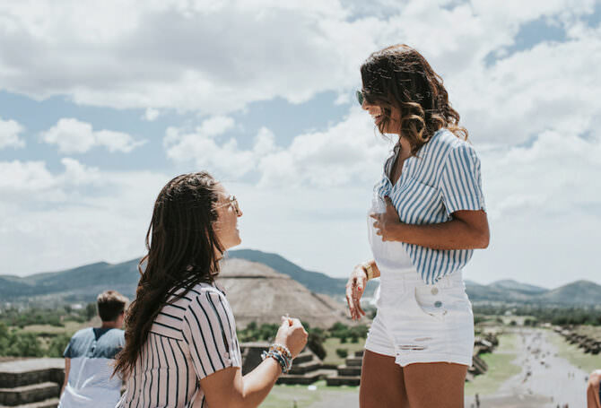 An Epic Proposal on Top of the Teotihuacan Pyramids in Mexico - Love ...