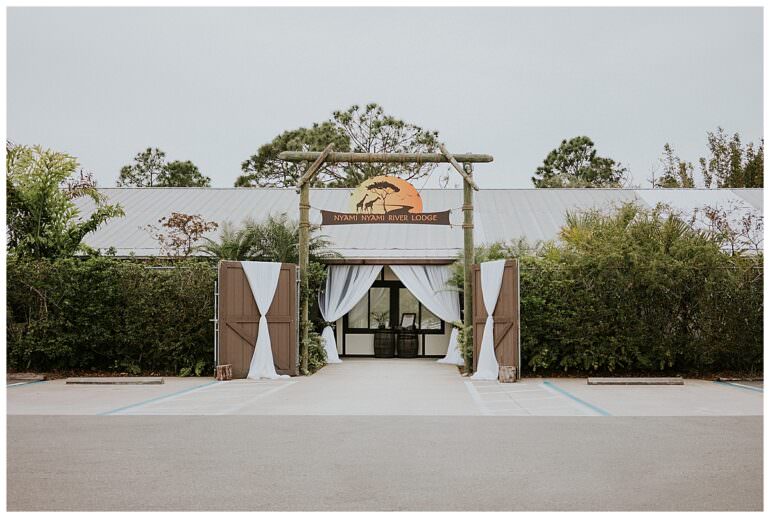 A DIY Wedding at the Zoo With Animals Galore! - Love Inc. Mag