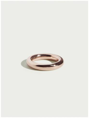 This Engagement Ring Company’s Entire Collection Is Unisex - Love Inc. Mag