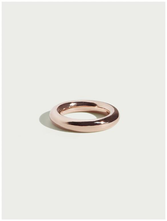 This Engagement Ring Company’s Entire Collection Is Unisex - Love Inc. Mag