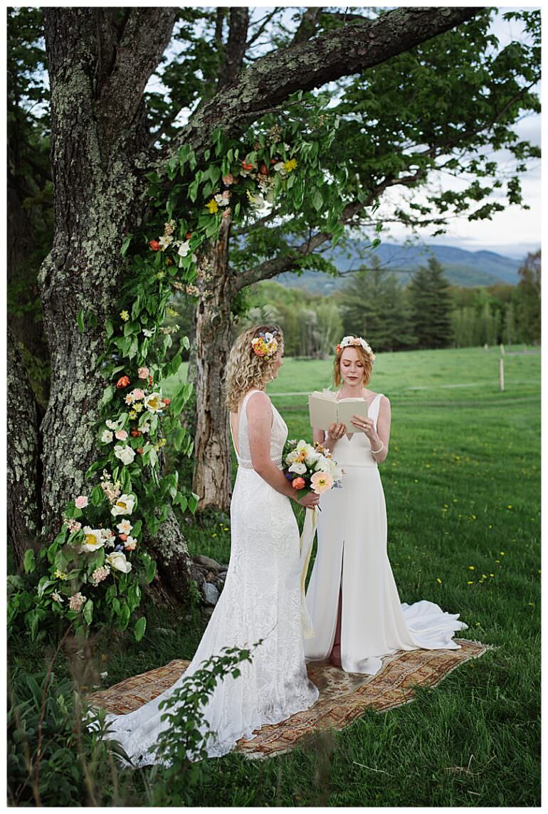 Spring Wedding Inspiration at the Von Trapp Family Lodge - Love Inc. Mag