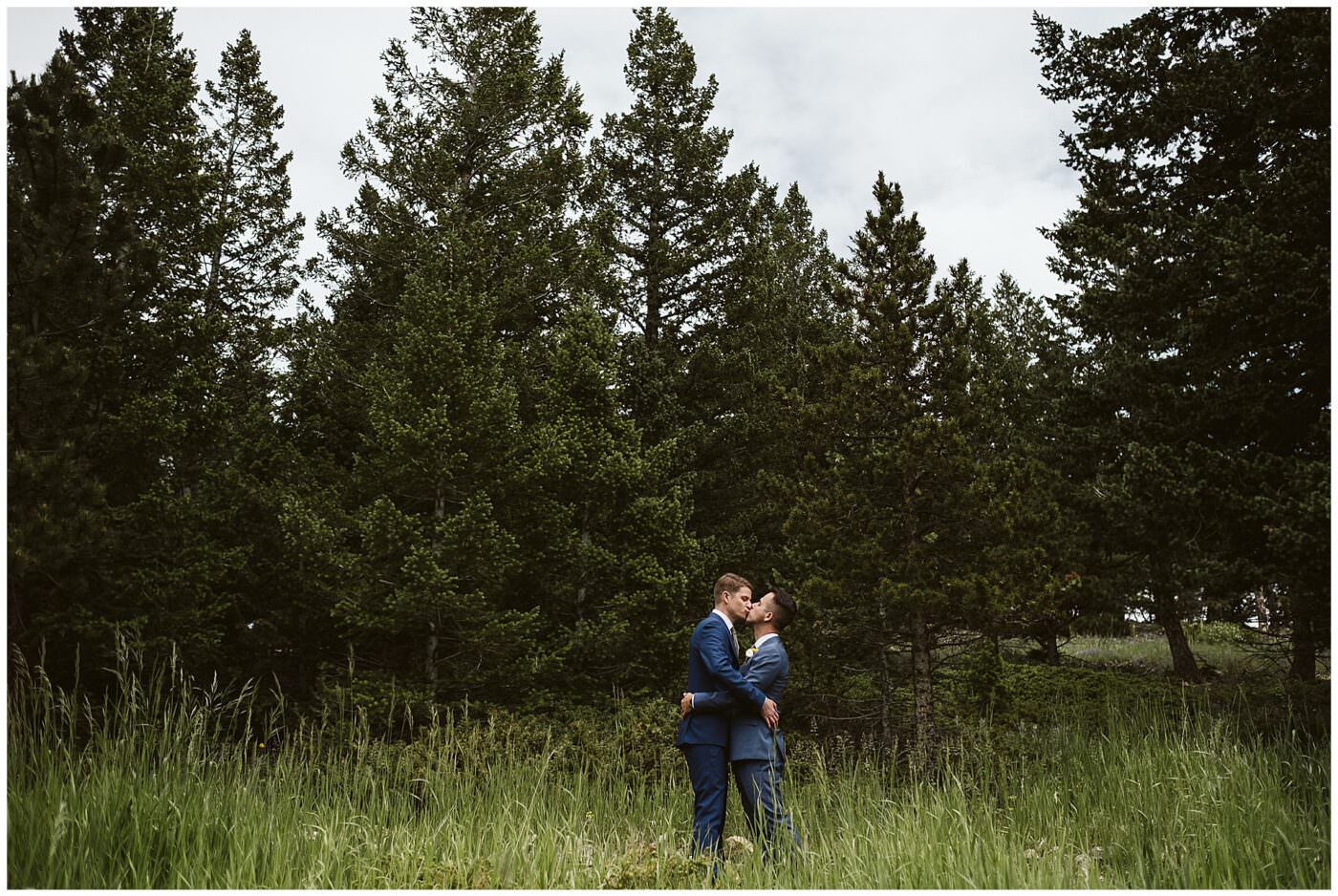 Quintessential Mountain Colorado Wedding With Beer Details - Love Inc. Mag
