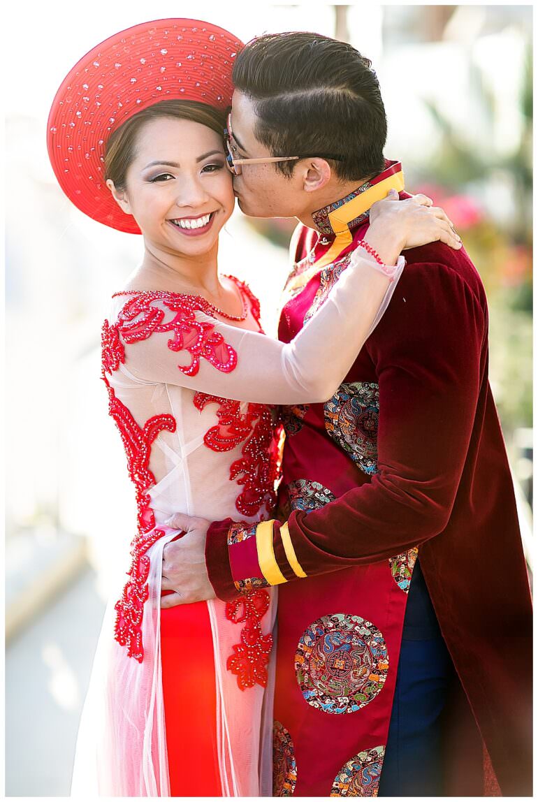 Gorgeous Glam Wedding Inspiration with Traditional Vietnamese Attire ...