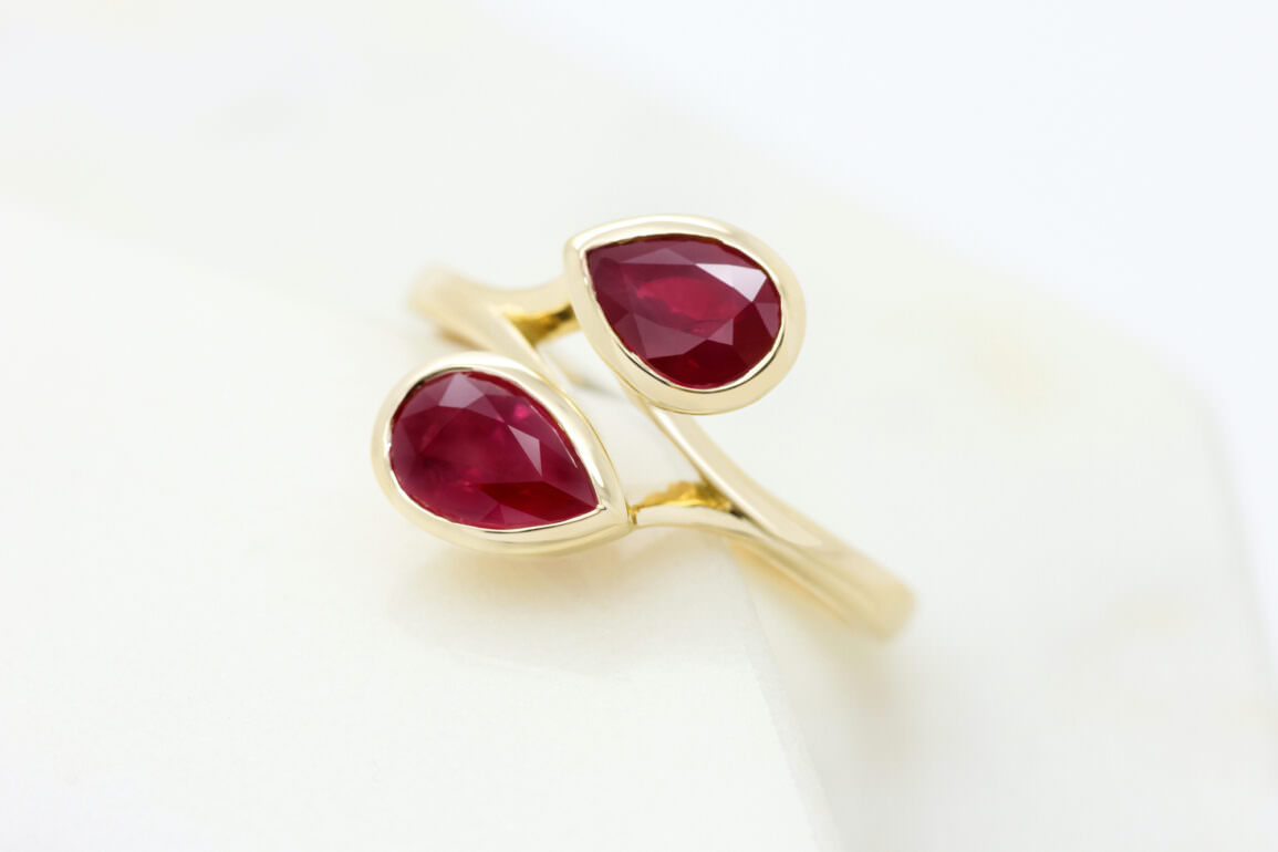 Guide to Getting Engaged: Colored Gemstones – Love Inc. Mag