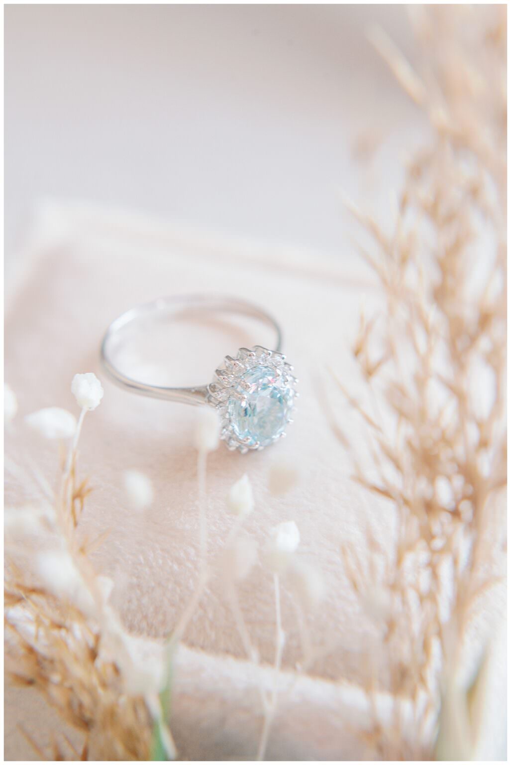 Utterly Romantic Provencal-Inspired Shoot on an Italian Beach - Love ...