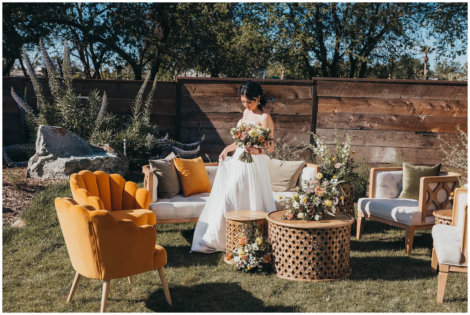 This Honeybee-Inspired Wedding Shoot Is Buzzing With Ideas - Love Inc. Mag