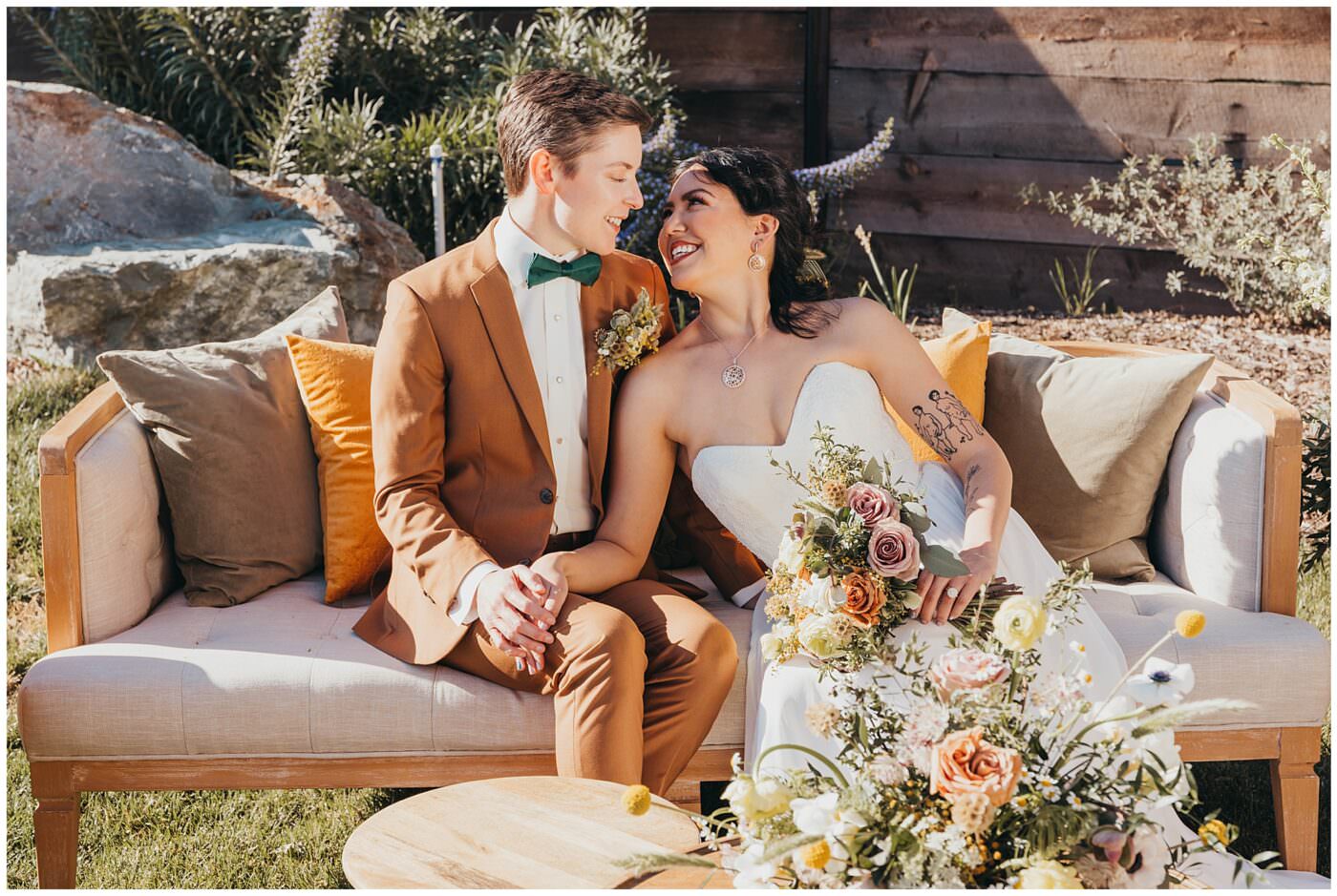 This Honeybee-Inspired Wedding Shoot Is Buzzing With Ideas - Love Inc. Mag