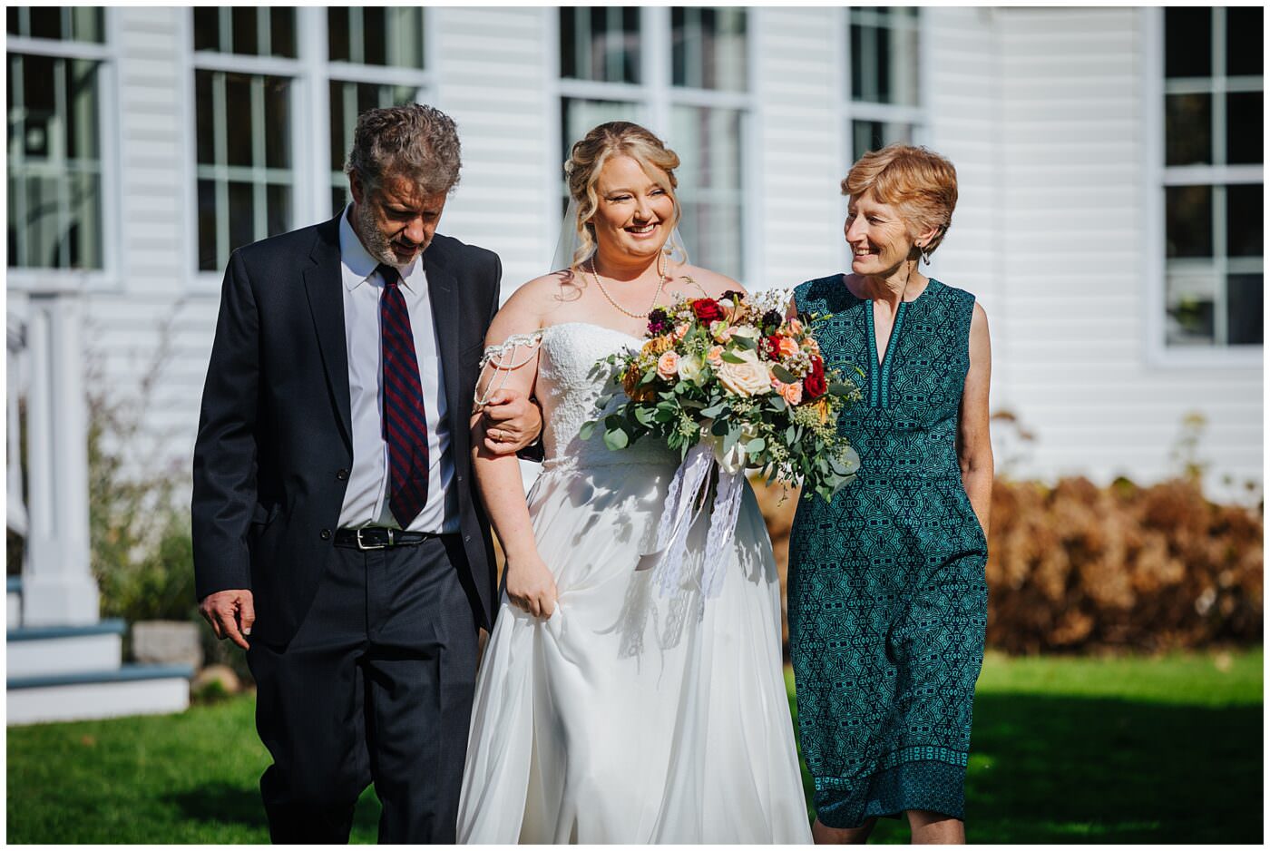 Fall Brunch Wedding in Upstate New York - Love Inc. Mag