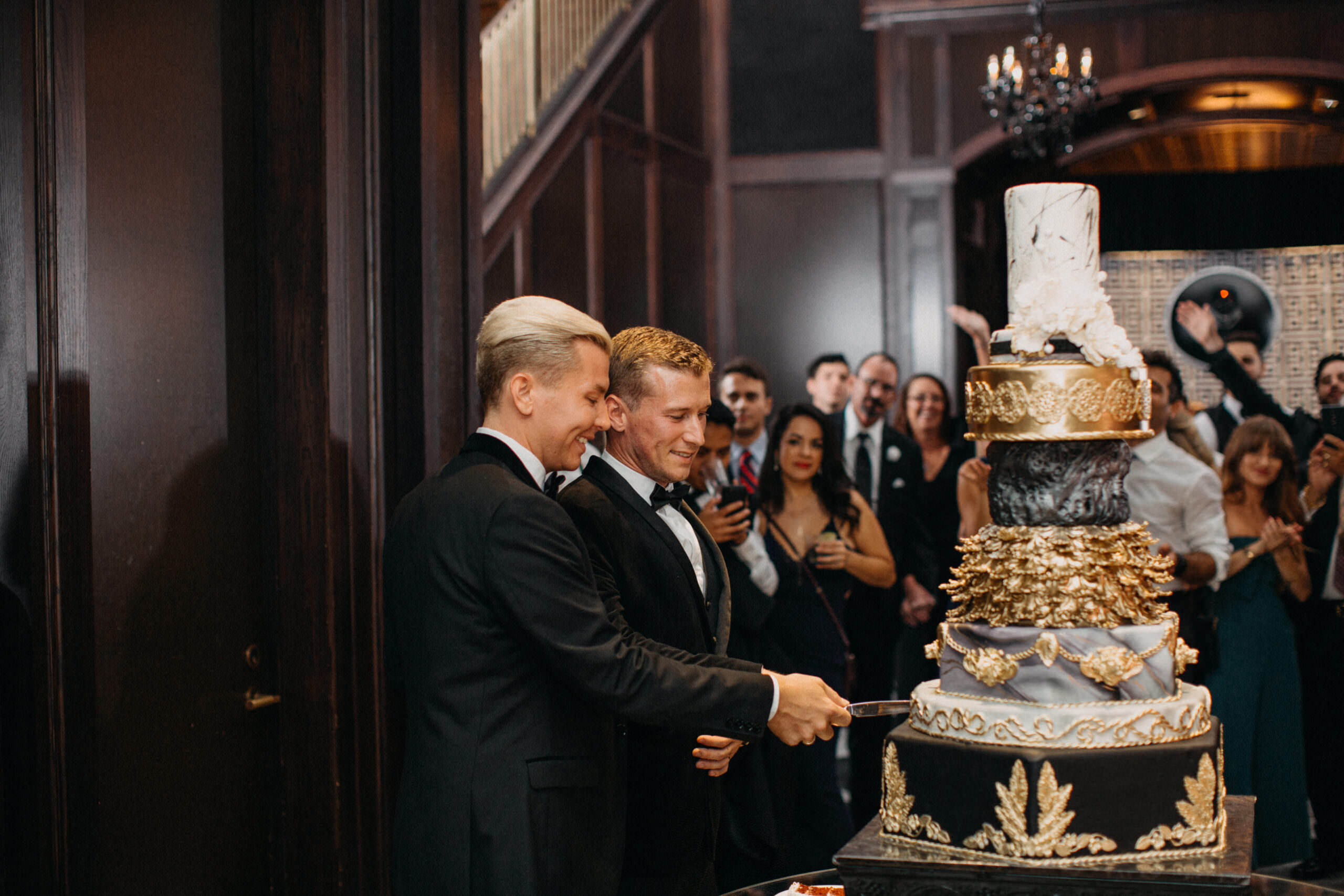 BEST OF 2022: Wedding Cakes - Love Inc. Mag