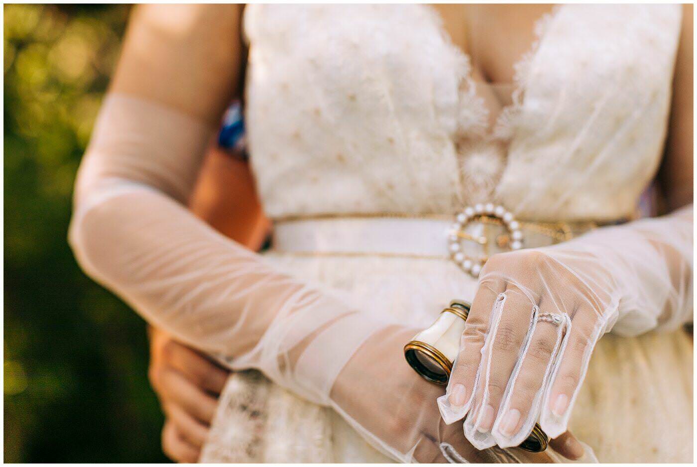 Modern-Day Romeo and Juliet Wedding Inspiration - Love Inc. Mag